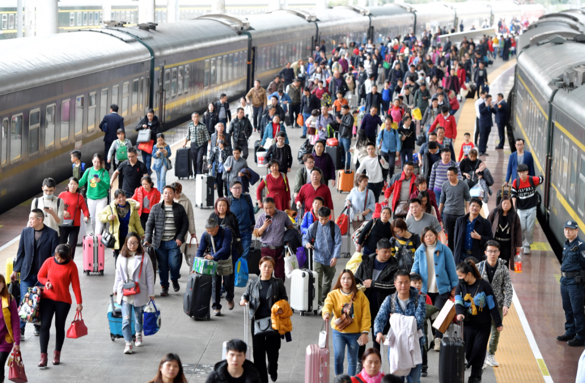 Train tickets go on sale for 2024 Spring Festival travel rush