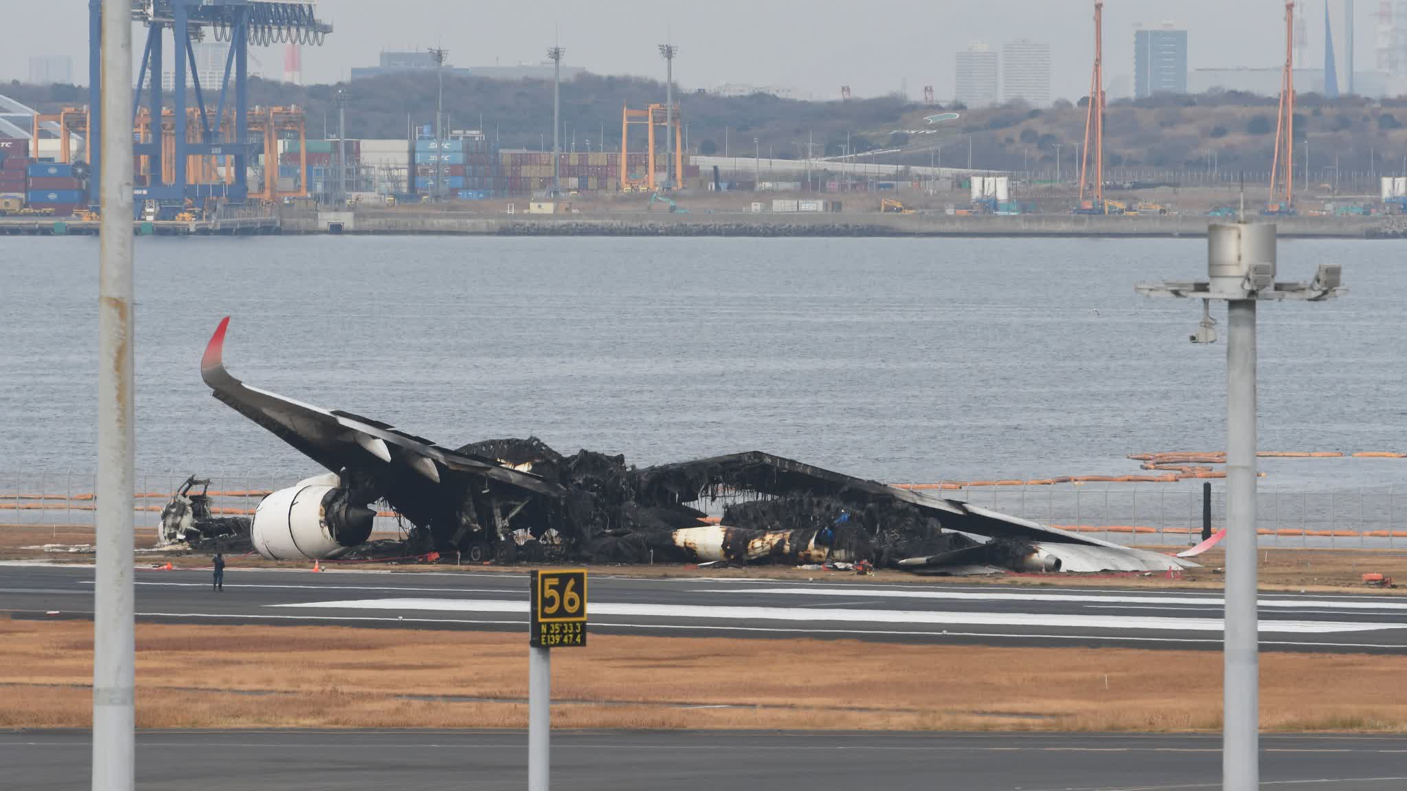 Runway at Tokyo's Haneda Airport reopens after aircraft collision