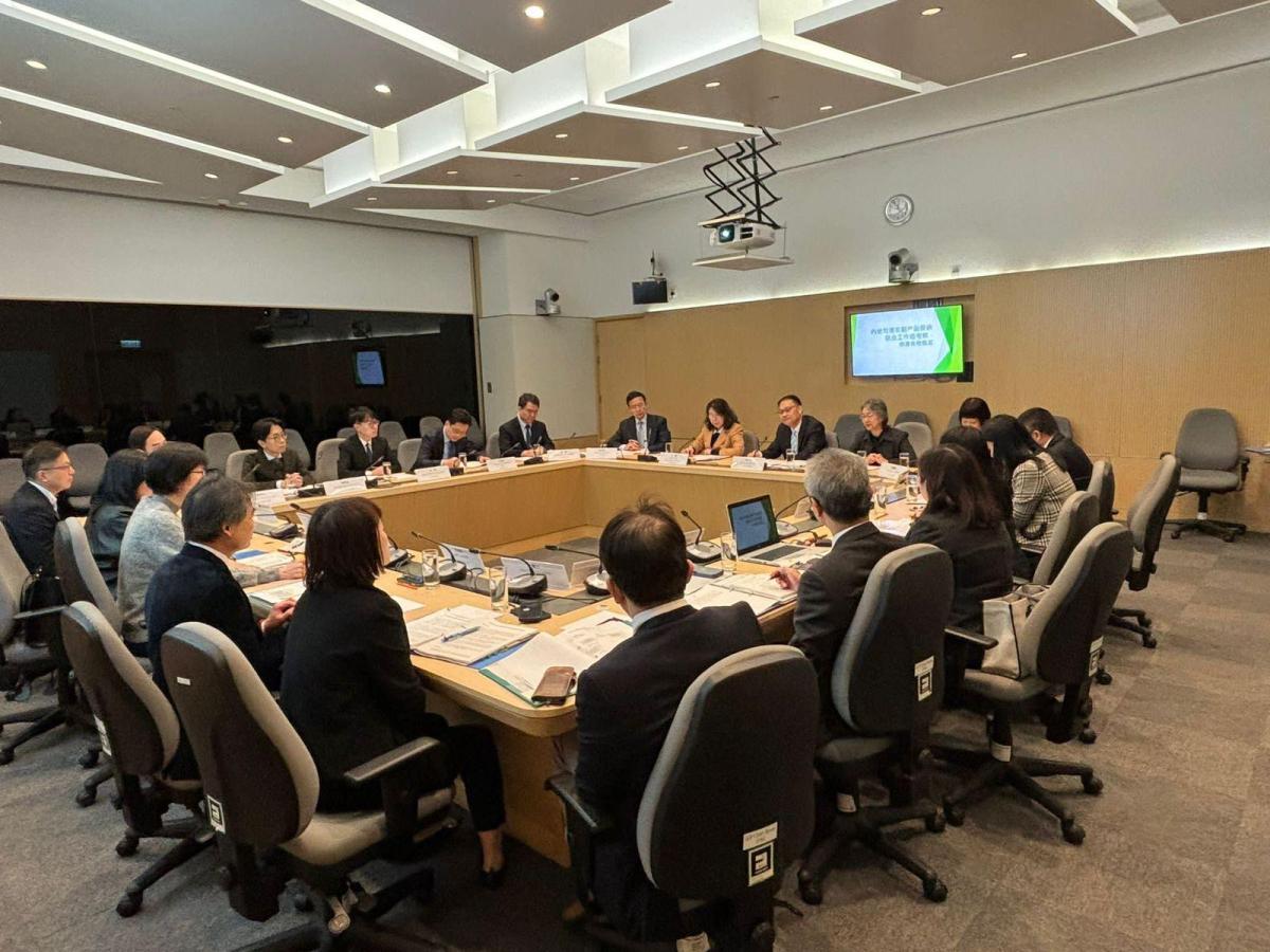 Tse Chin-wan meets Mainland delegation on ensuring food supply to HK