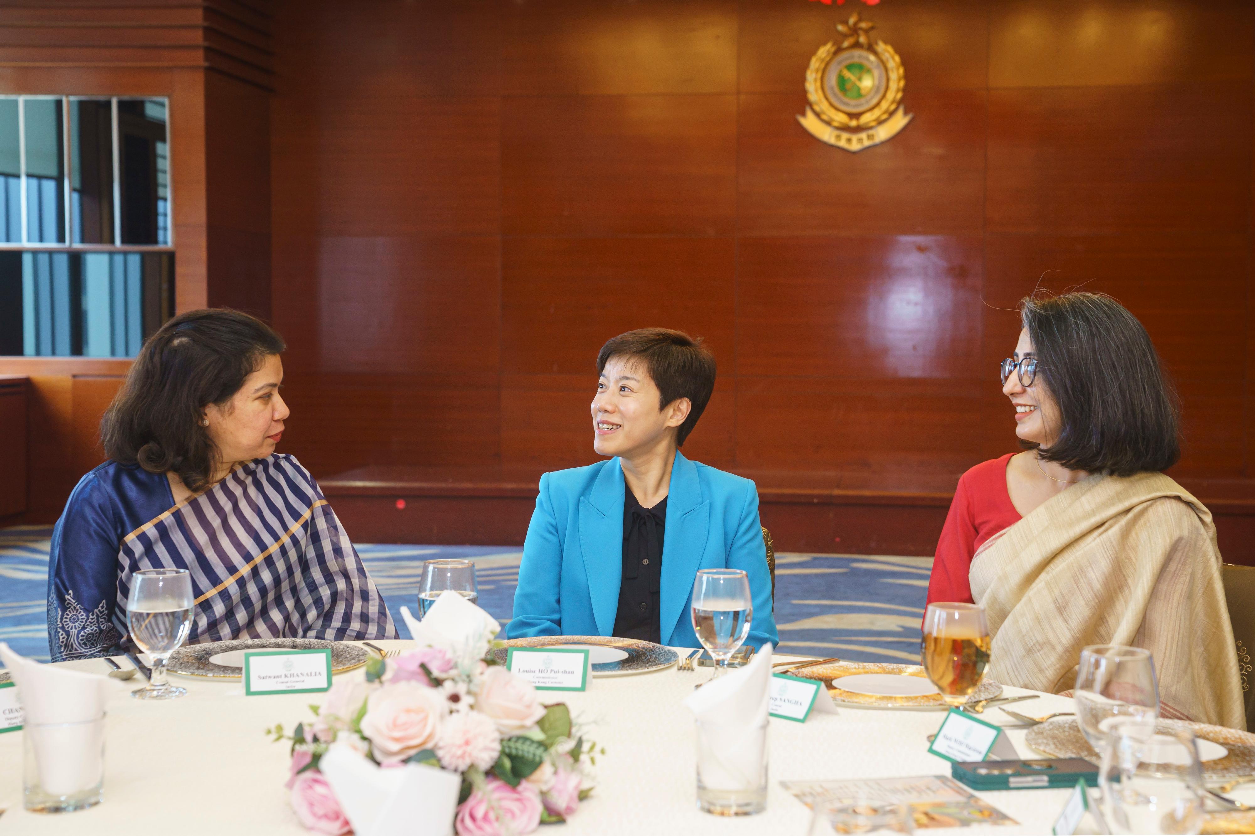 Customs chief Louise Ho hosts luncheon for Consul-General of India to ...