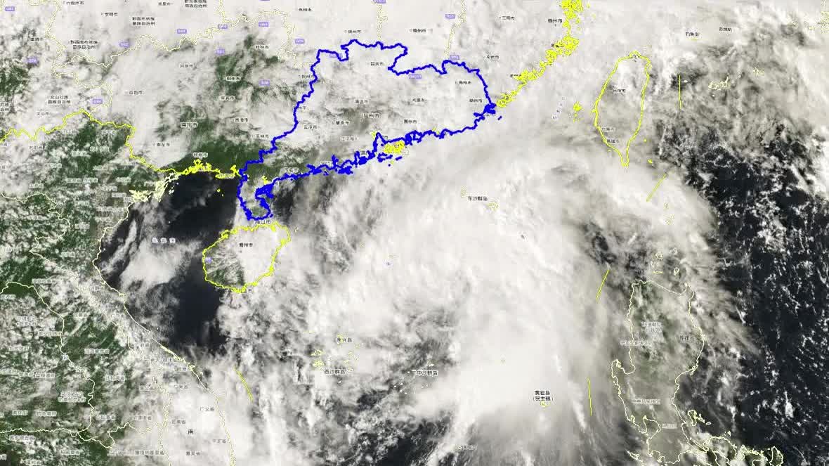 Typhoon Fengshen strengthens as China issues new path forecast