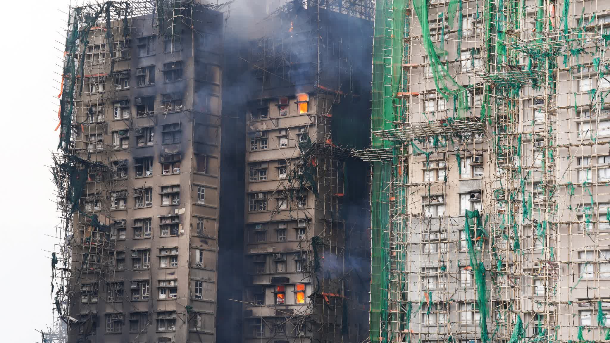 Heartbreaking! Before-and-after photos of Wang Fuk Court fire reveal ...
